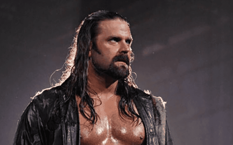 James Storm On Fans Going Crazy When He Shows Up Backstage At A WWE Event