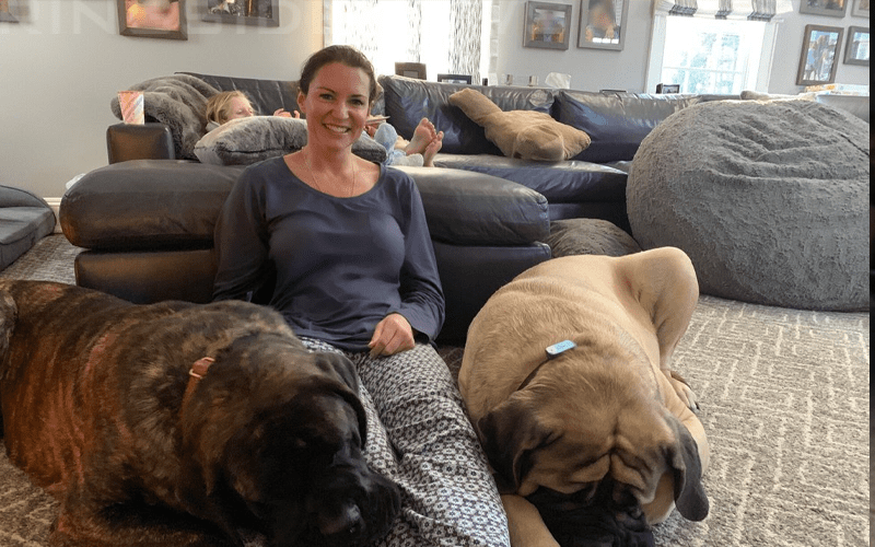 Stephanie McMahon Posts Photo As A 'Perfectly Flawed Woman' Wearing No ...