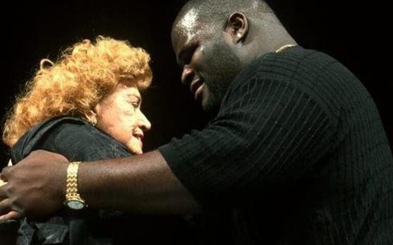 Mark Henry Talks Having Fun 'Playing With The Ladies' With WWE Sexual ...