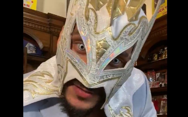 Kalisto Declares Himself The G.L.O.A.T: 'Greatest Luchador Of All Time ...