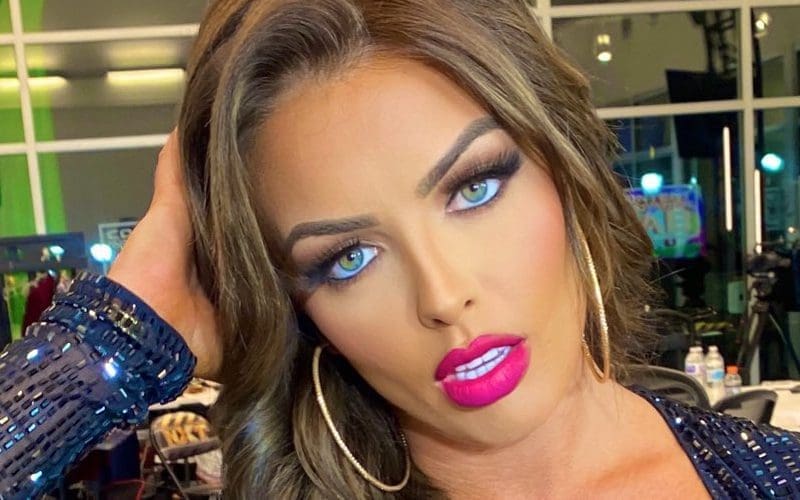 Mandy Rose's Instagram, Twitter & Facebook on IDCrawl