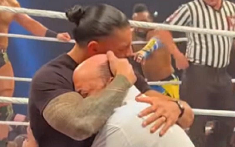 Paul Heyman Has Meltdown & Gets Hug From Roman Reigns During Dark Match ...