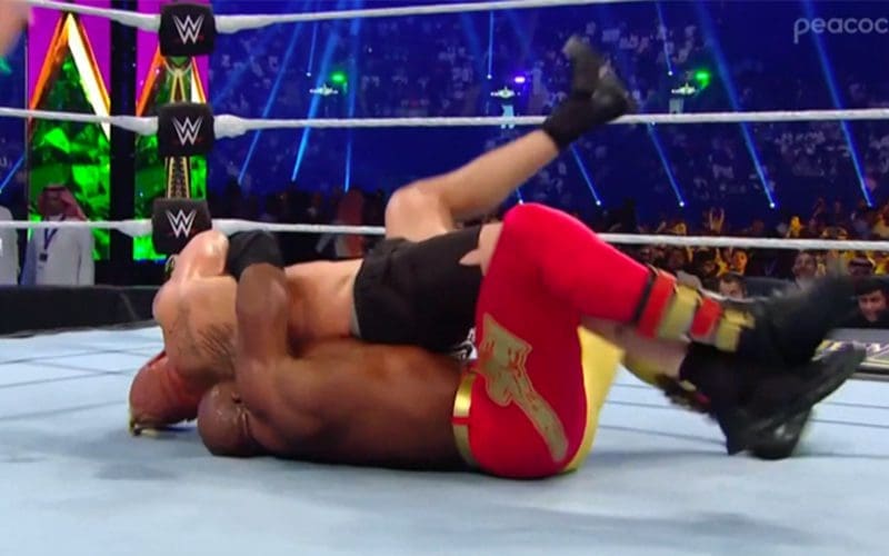 Outrage Erupts After Botched Finish To Brock Lesnar vs Bobby Lashley At ...