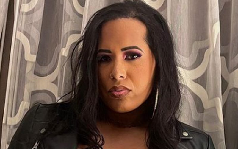 Nyla Rose Is Feeling Fun & Confident In Super Thirsty Photo Drop