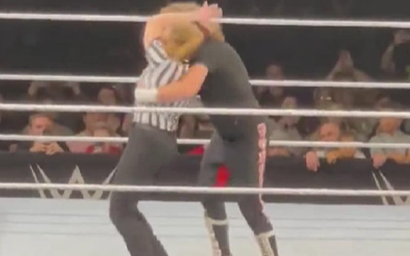 Sami Zayn Stunned By WWE Referee Jessika Carr & Kevin Owens During WWE ...