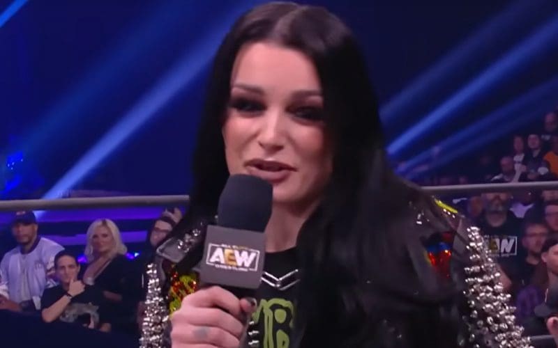 Saraya Puts Hater On Blast Over Body-Shaming Remark