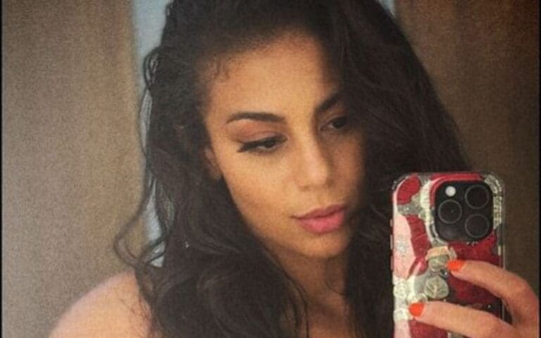 Samantha Irvin Shocks Fans With Birthday Suit Photo