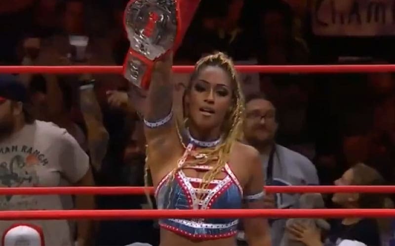 Red Velvet Debuts New Customized ROH Women's Television Championship