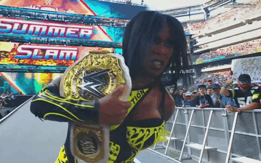 Naomi Retains Women's World Title After Stealing Victory From Rhea ...