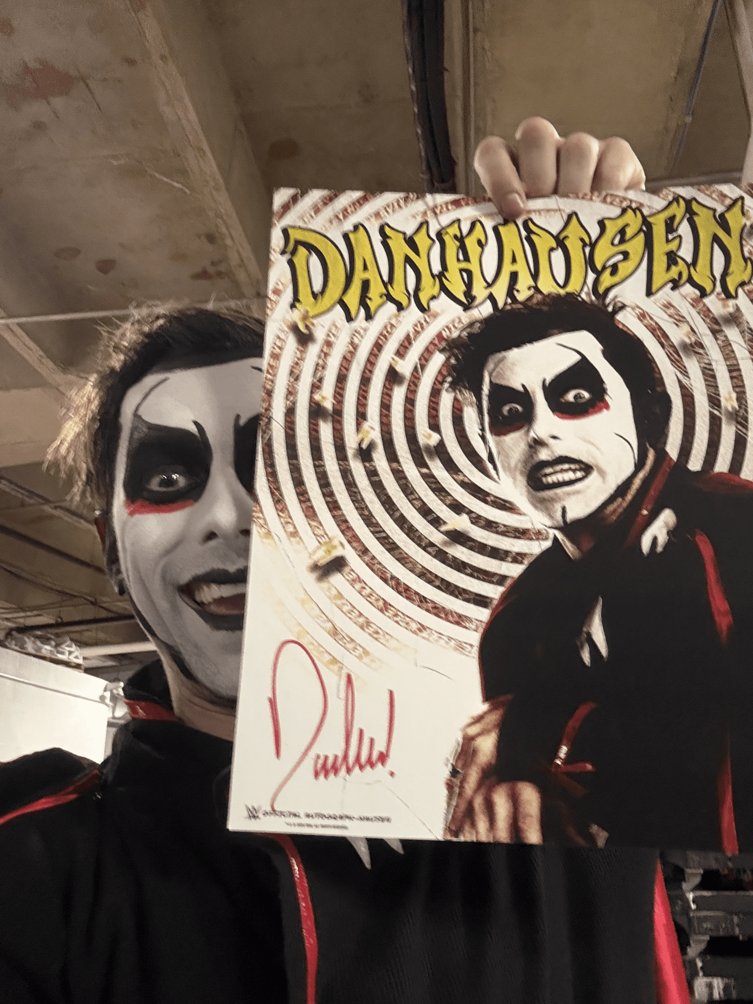 Danhausen ‘Way Over’ With WWE Fans as Autographs Sell Out Ahead of Top ...